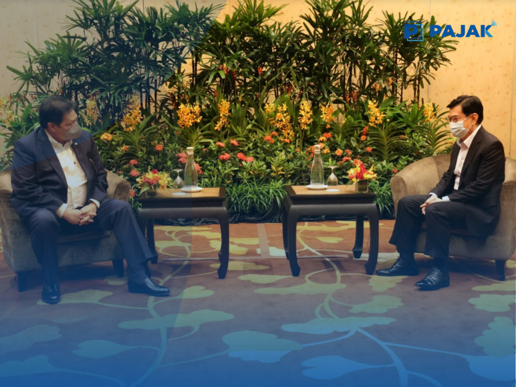 Airlangga Kunjungi Singapura Bahas Kerja Sama Ekonomi - PAJAK.COM