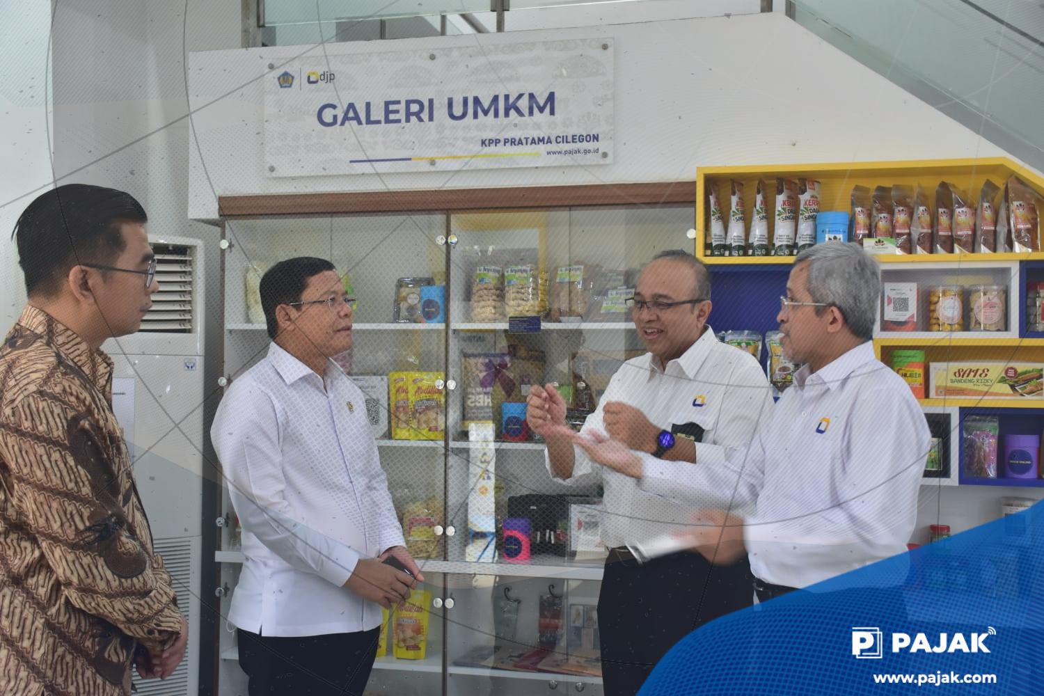 Wantimpres Tinjau KPP Pratama Cilegon - PAJAK.COM