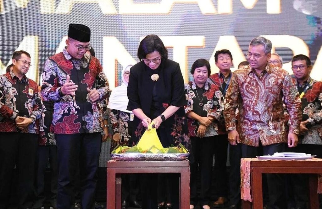 Menkeu: Target Tercapai, Terima Kasih Wajib Pajak - PAJAK.COM Menkeu: Target Tercapai, Terima Kasih Wajib Pajak - PAJAK.COM