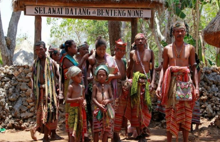 Masyarakat Timor Tengah Selatan Nabung Untuk Bayar Pajak - PAJAK.COM