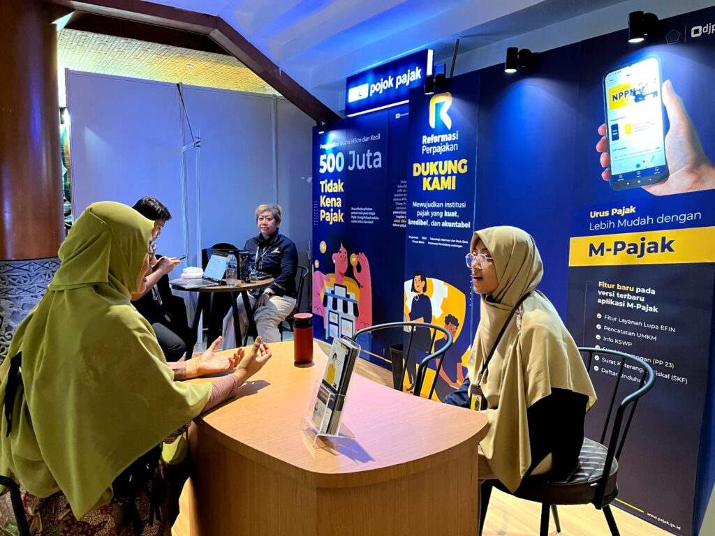 Kanwil DJP Jaksel II Beri Layanan Perpajakan di INACRAFT - PAJAK.COM