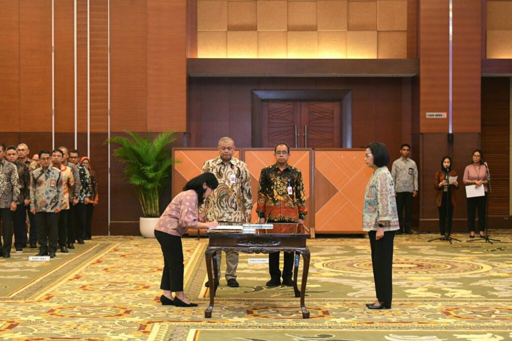 Lantik Pejabat Kemenkeu, Sri Mulyani Pesan untuk Jaga Integritas - PAJAK.COM