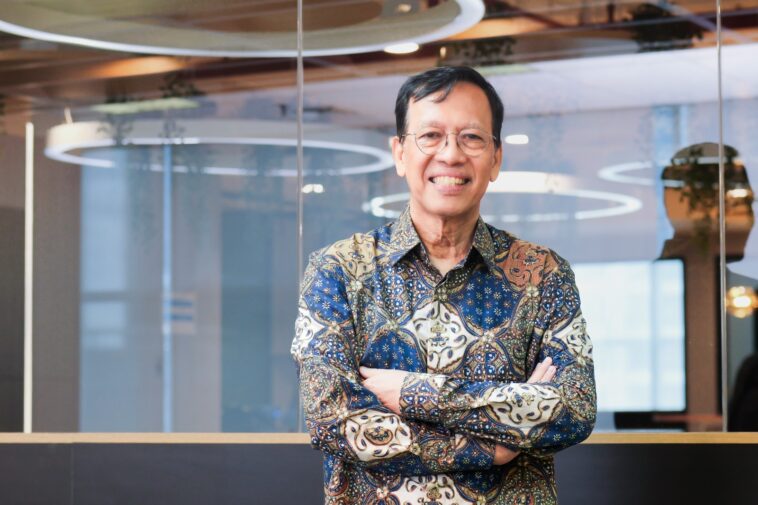 Eks Dirjen Pajak Robert Pakpahan Soroti Kesiapan Pegawai DJP dalam ... Eks Dirjen Pajak Robert Pakpahan Soroti Kesiapan Pegawai DJP dalam ...