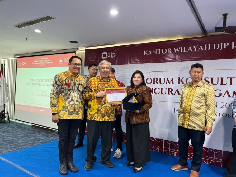 DJP Jakbar Beri Penghargaan ke Pajak.com dan 69 Mitra Kerja, Dirjen ...