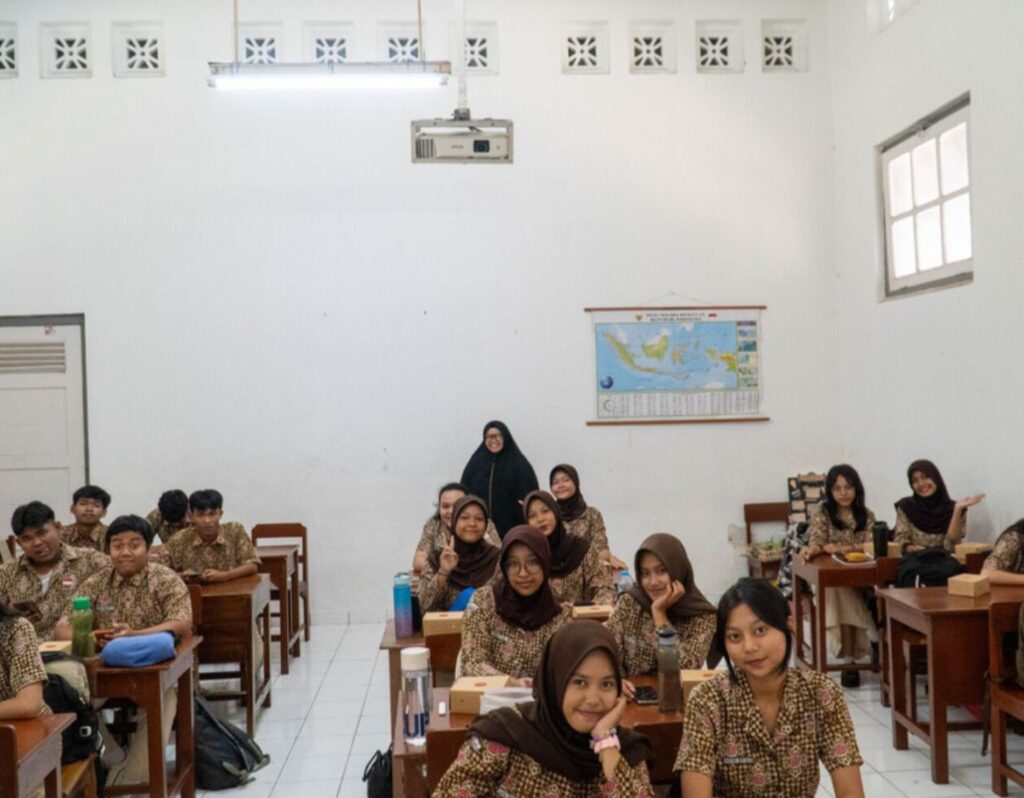 Dosen DIAF FIA UI Tanamkan Moral Pajak ke Ratusan Siswa SMA - PAJAK.COM