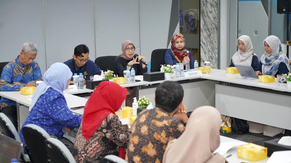 Kanwil DJP Jaksel II dan Guru SMA/SMK Susun Modul Ajar Inklusi Kesadaran Pajak - PAJAK.COM