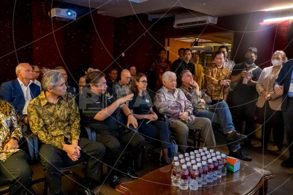 Airlangga Promosi KEK Batam kepada Dubes AS - PAJAK.COM